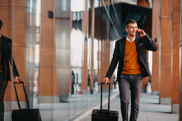Can Green Card Holders Travel? 2025 Guide and FAQs